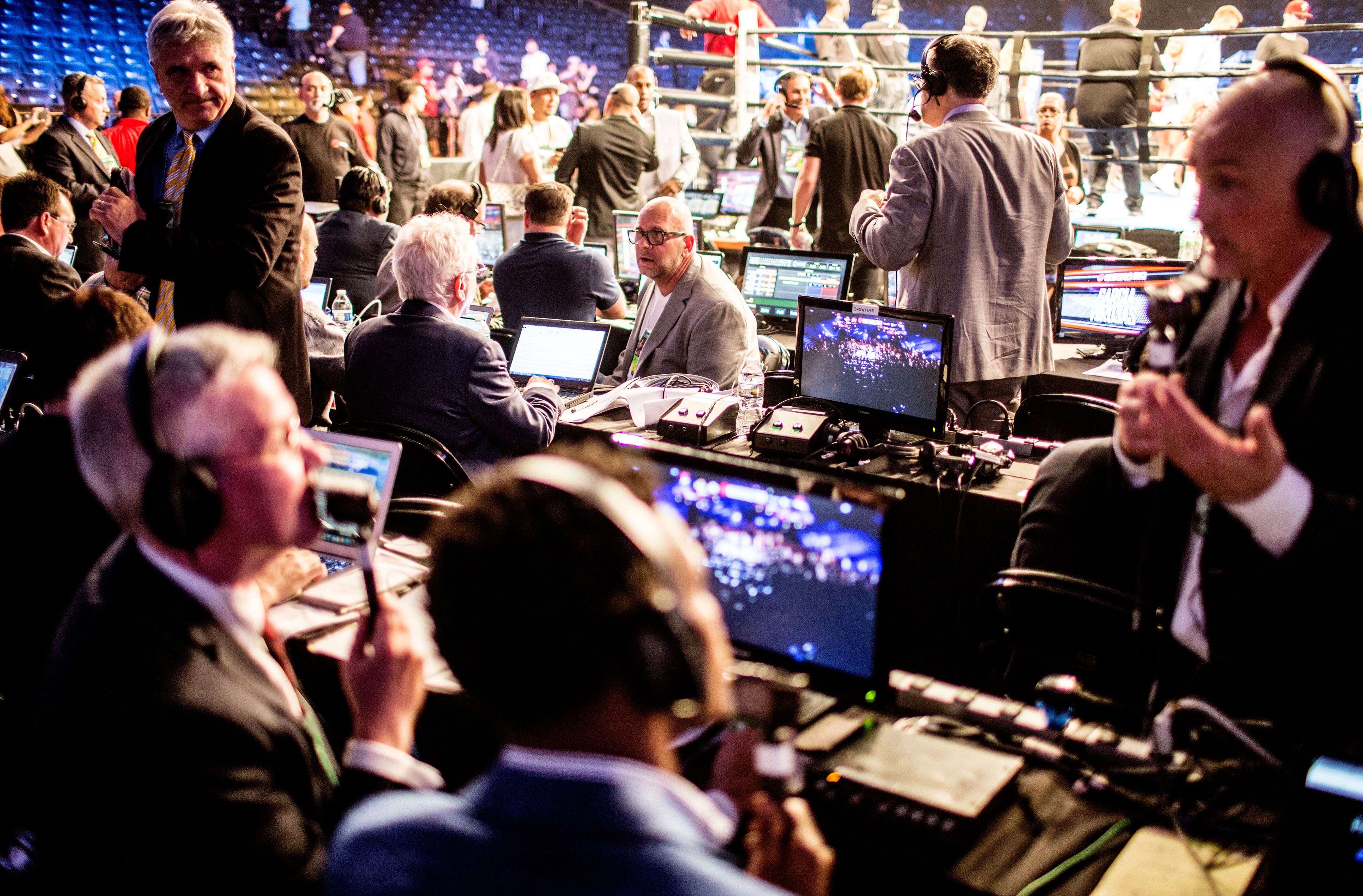 Lou's take - A day in the life of boxing promoter Lou DiBella - ESPN