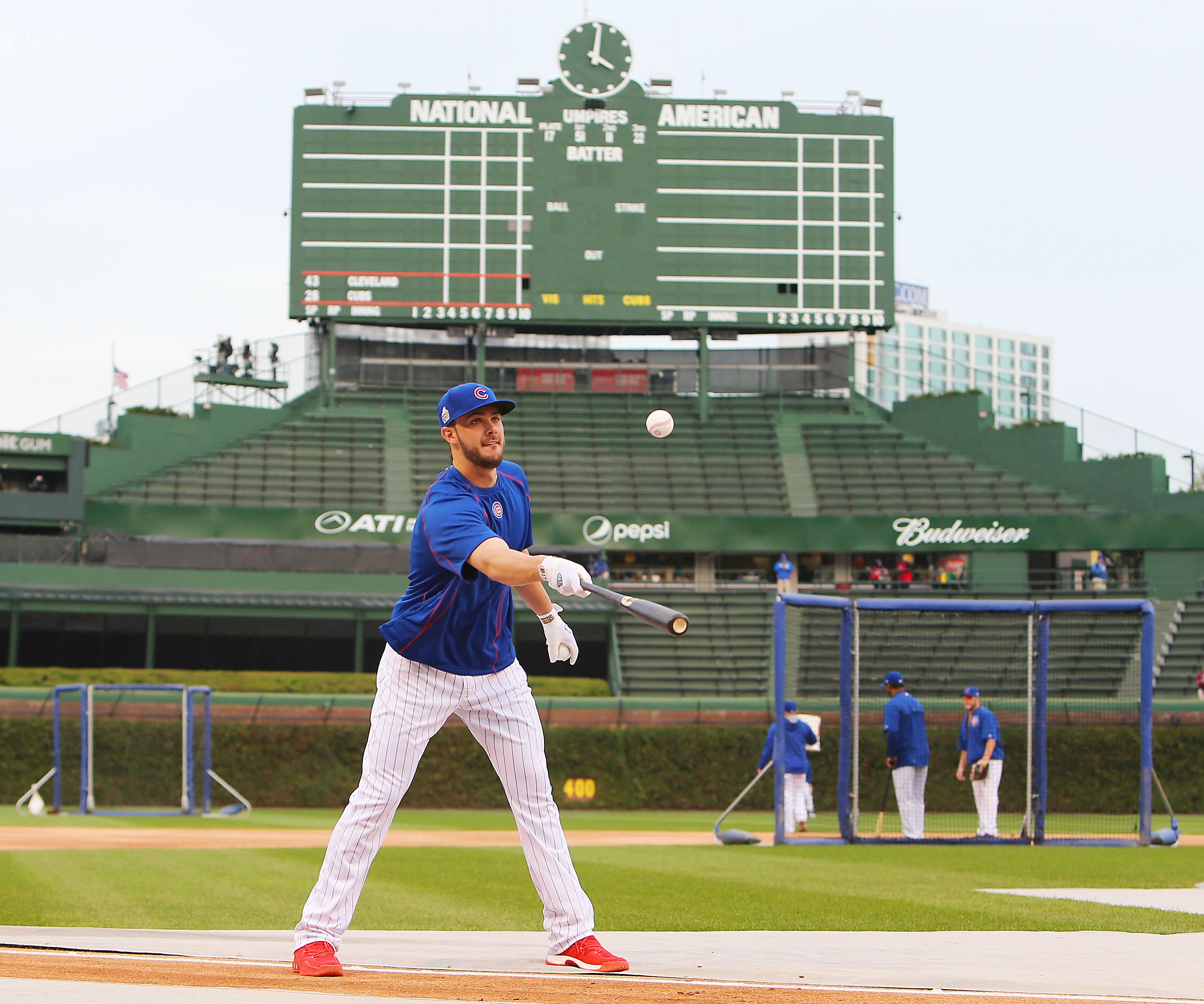 See the Ball, Hit the Ball - ESPN Photo Gallery: World Series Game 3 - ESPN