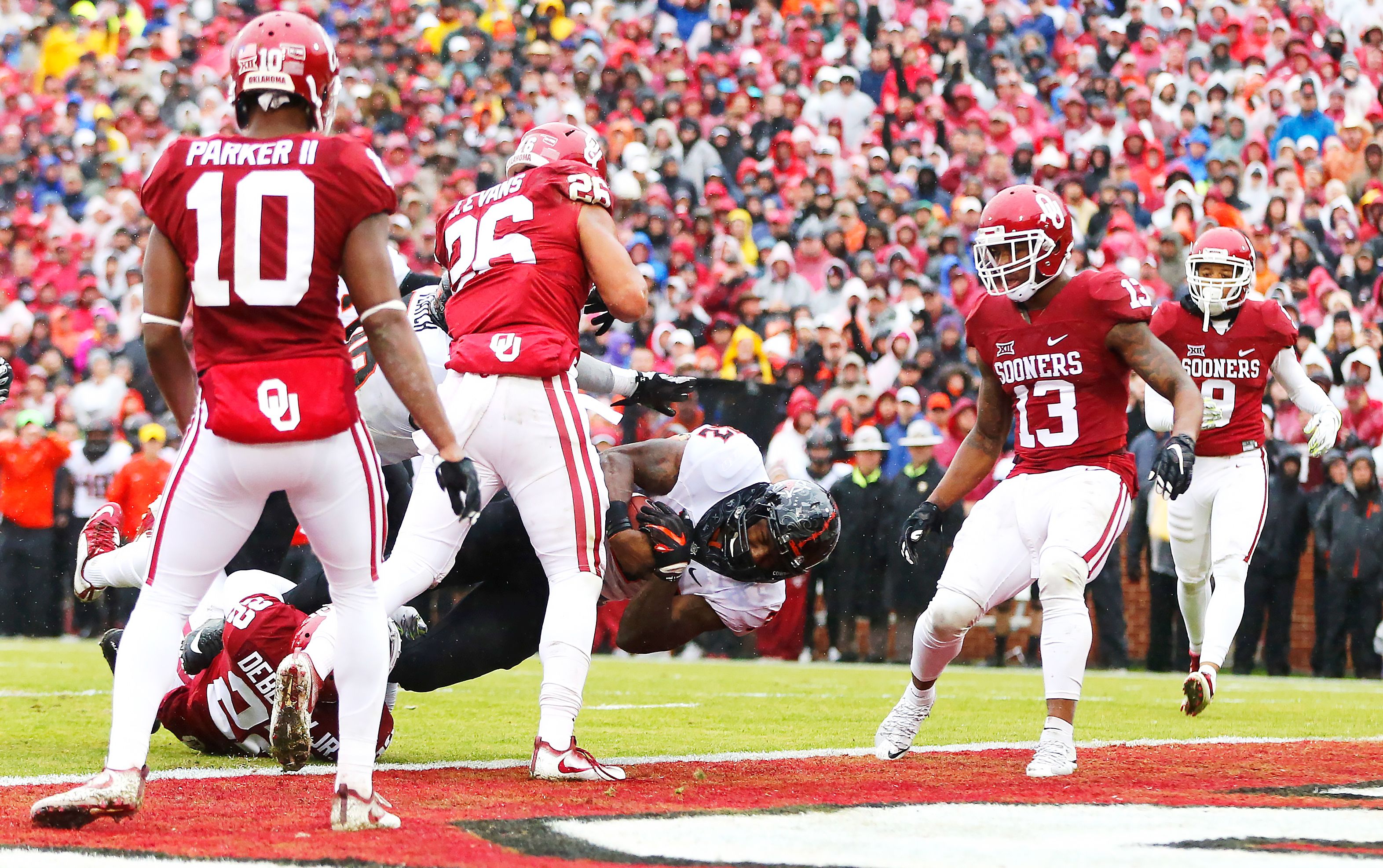 Crossing the goal line - Photos: Oklahoma State vs. Oklahoma - ESPN