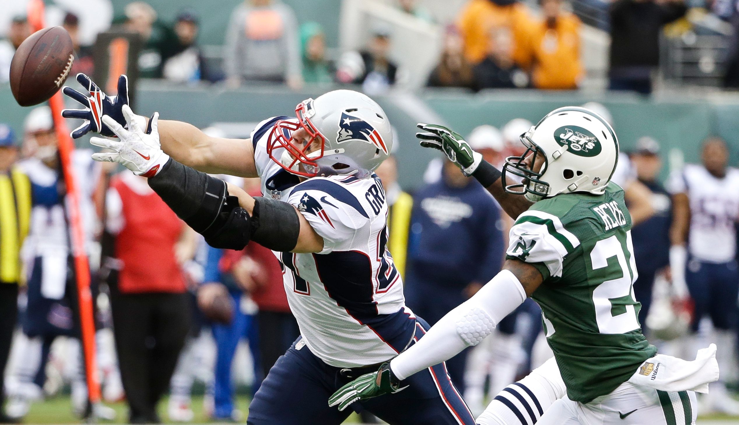 Rob Gronkowski - Best NFL Photos from Week 16 - ESPN