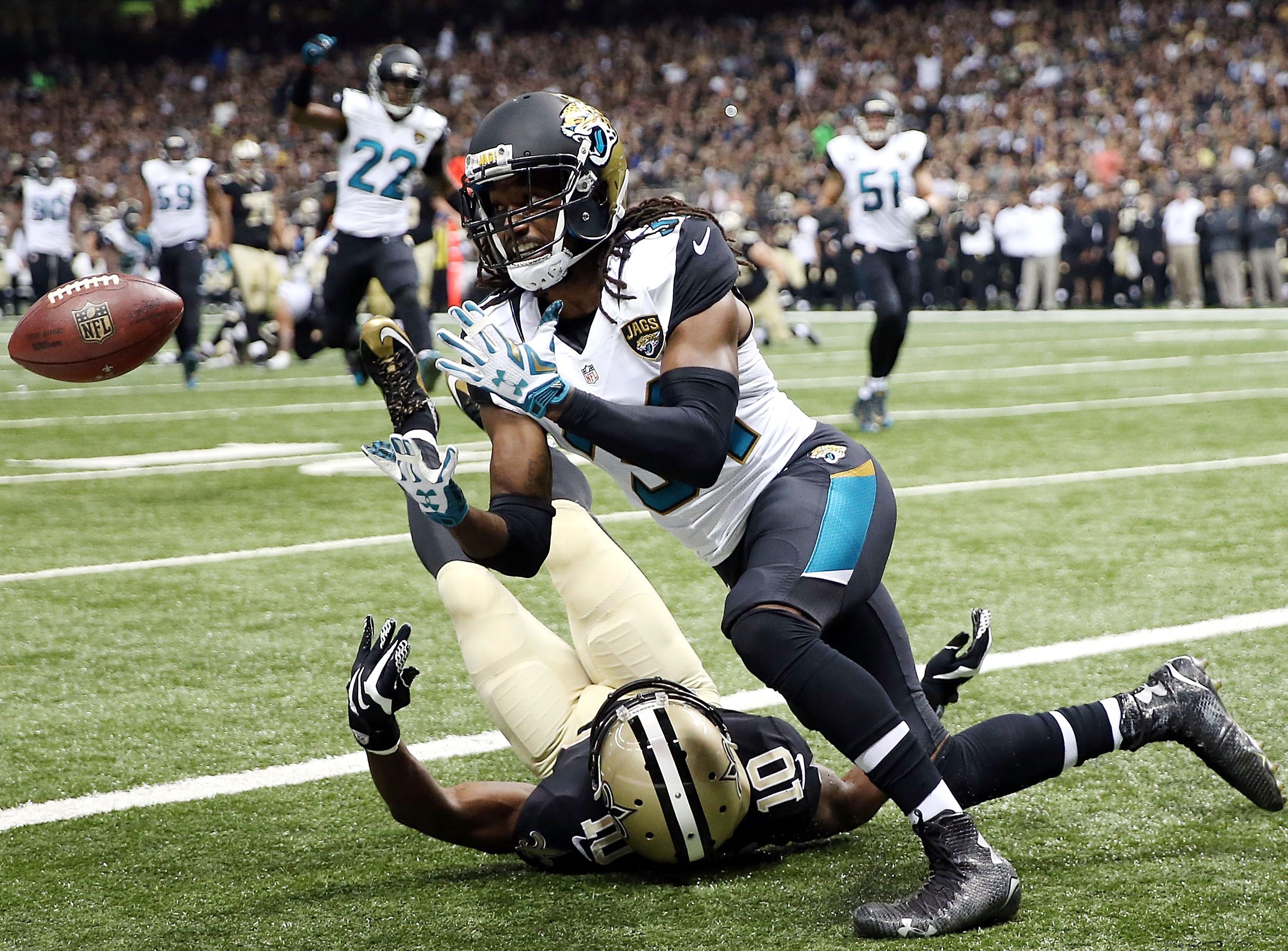 Davon House - Best NFL Photos from Week 16 - ESPN