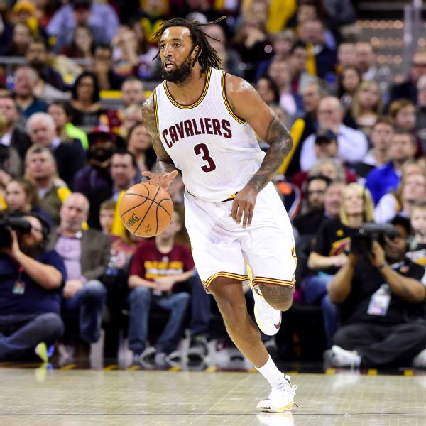 In need of depth, Lakers add forward Derrick Williams - ABC7 Los Angeles