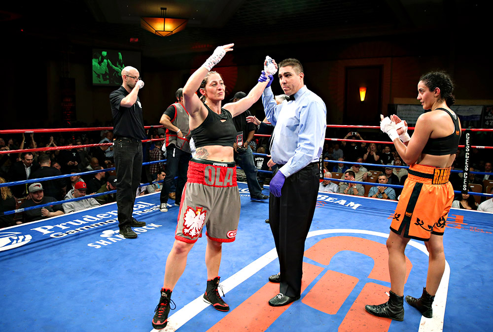 espnW -- Boxer Aleksandra Ola Magdziak Lopes fights to honor memory of ...