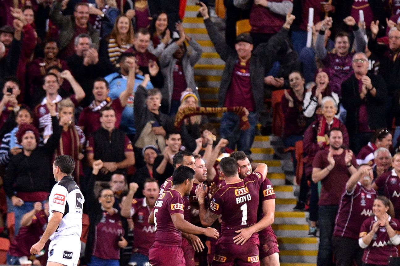 The Maroons celebrate - State of Origin 2017- Gallery - ESPN