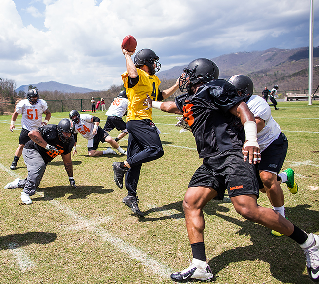 Inside The Spring League - Where NFL hopefuls dreamed big - 2017