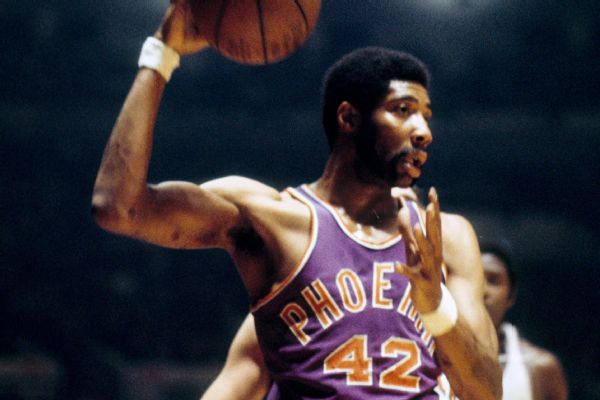 Hall of Famer Connie Hawkins dies at age 75 - ABC7 Los Angeles