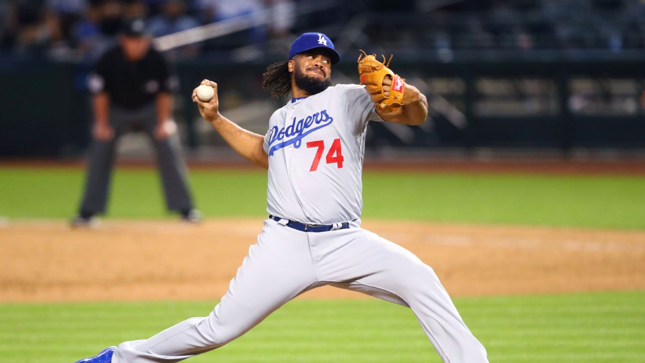 Dodgers manager Dave Roberts 'absolutely not' wavering on using Ken ...