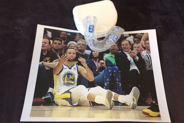 Stephen Curry's mouthguard from Warriors' title clincher set for au ...