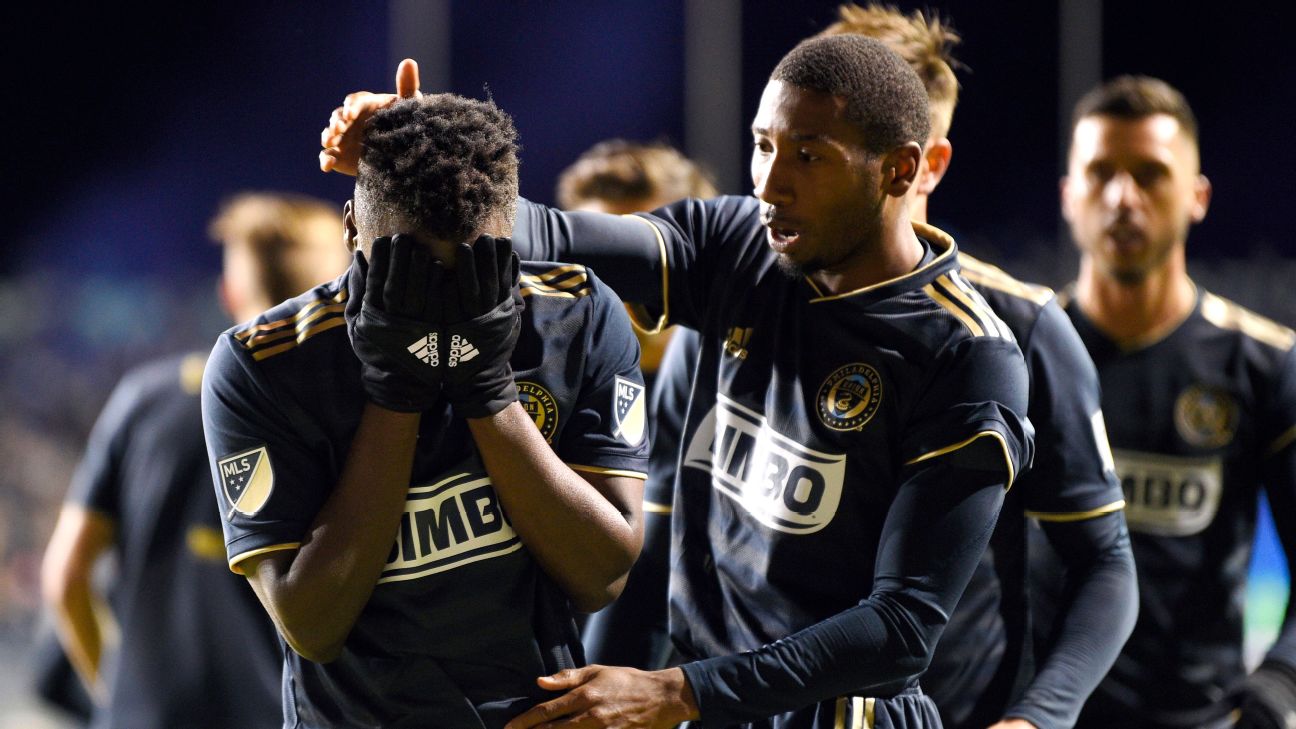 David Accam scores twice as Union blank Crew - 6abc Philadelphia