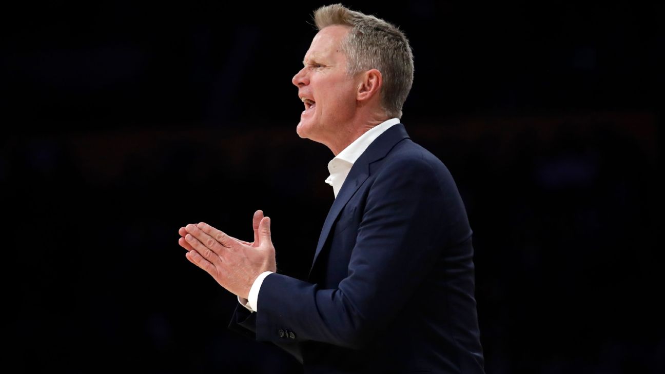 Frustrated Warriors coach Steve Kerr cuts hand after breaking clipboard ...