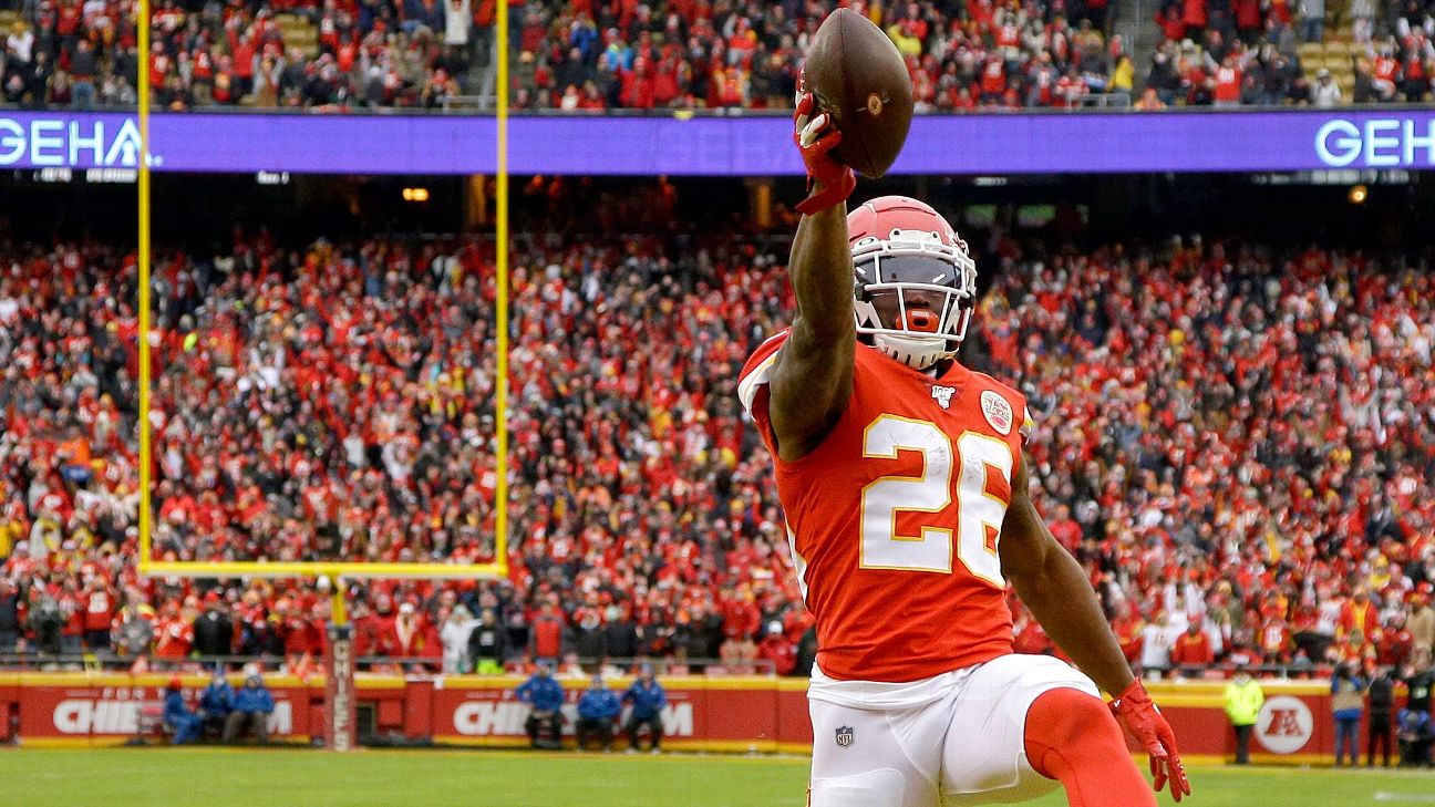Ex-Kansas City Chiefs RB Damien Williams reaches one-year deal with ...