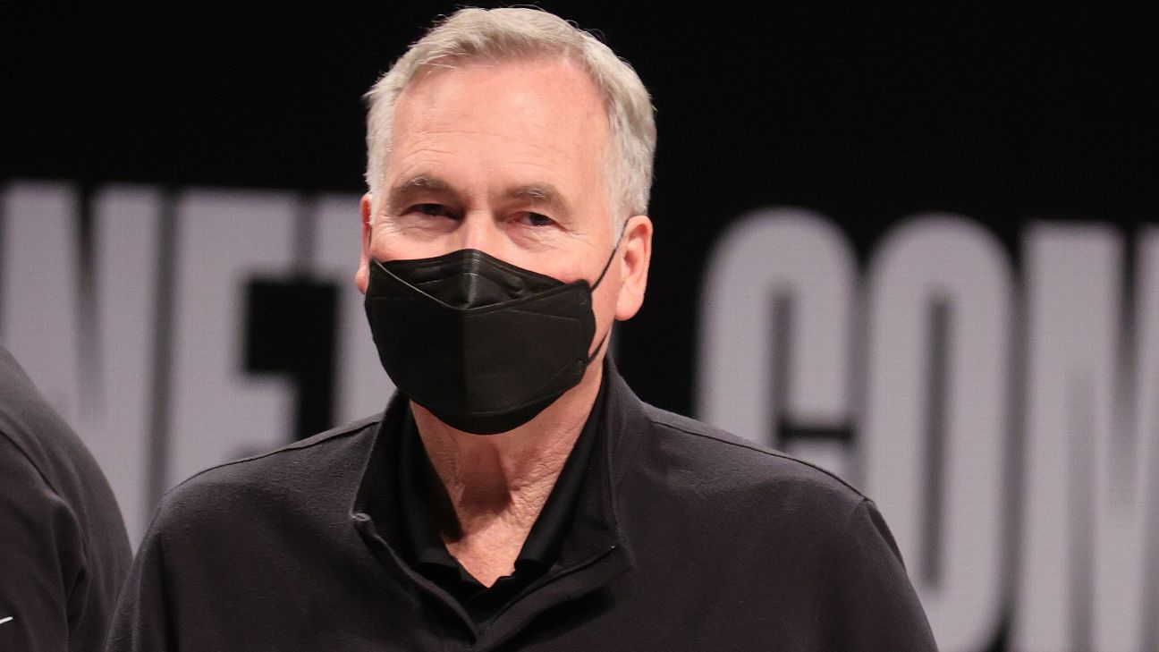 Nets announce Mike D'Antoni's departure from coach Steve Nash's staff ...