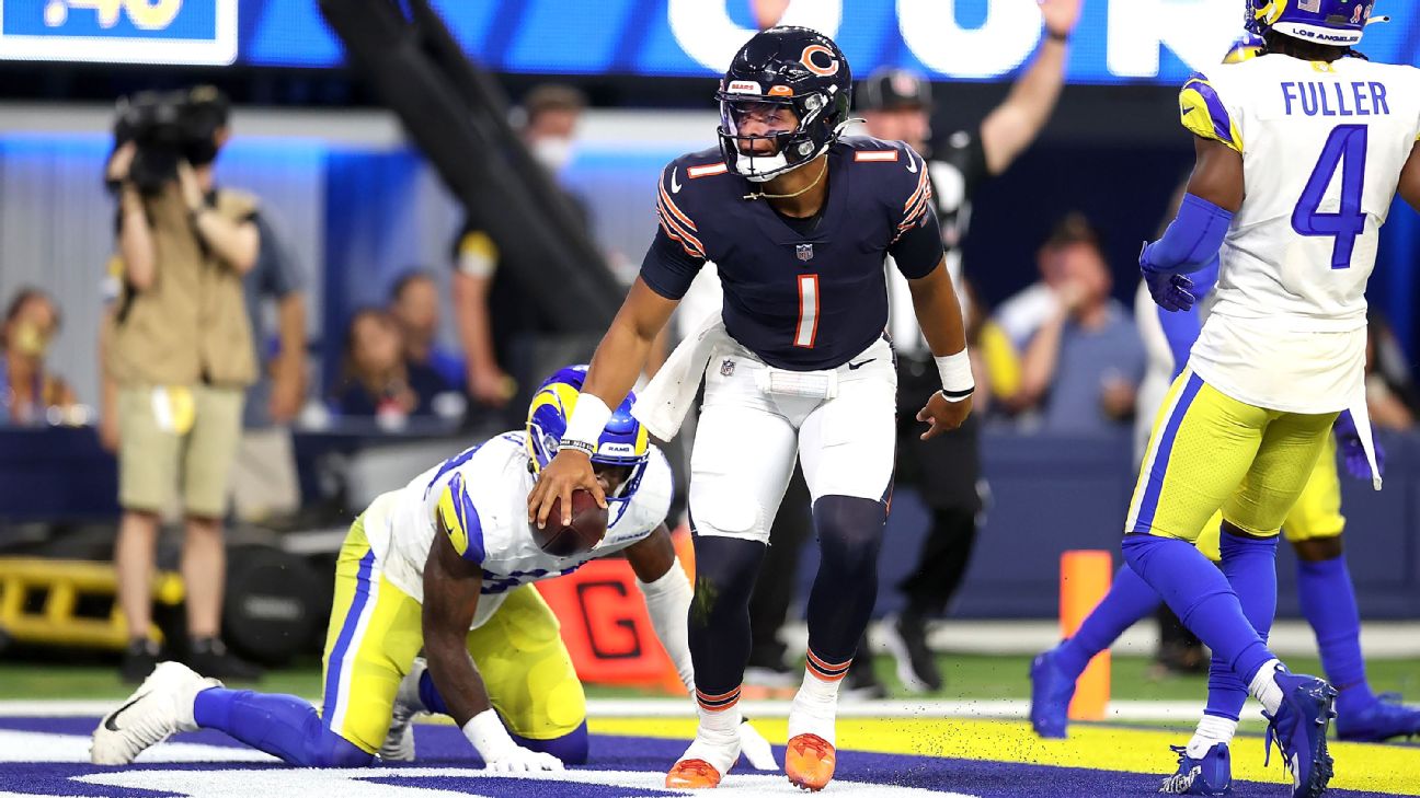 Justin Fields scores first NFL touchdown to draw Bears closer to Rams ...