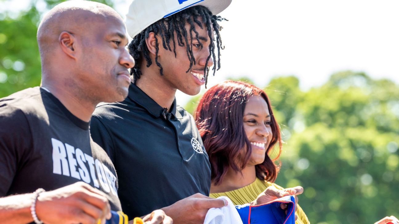 ESPN: Serving sports fans. Anytime. Anywhere. - ESPN