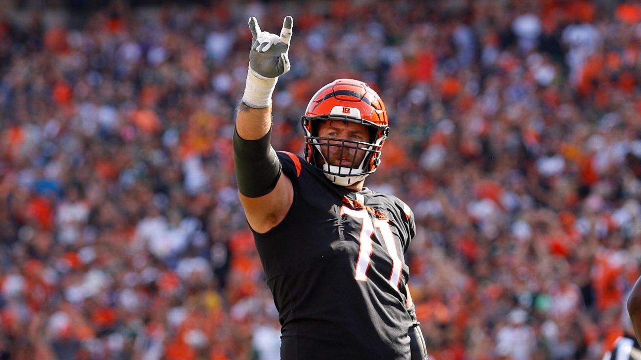 Chicago Bears sign OL Riley Reiff - ABC7 Chicago