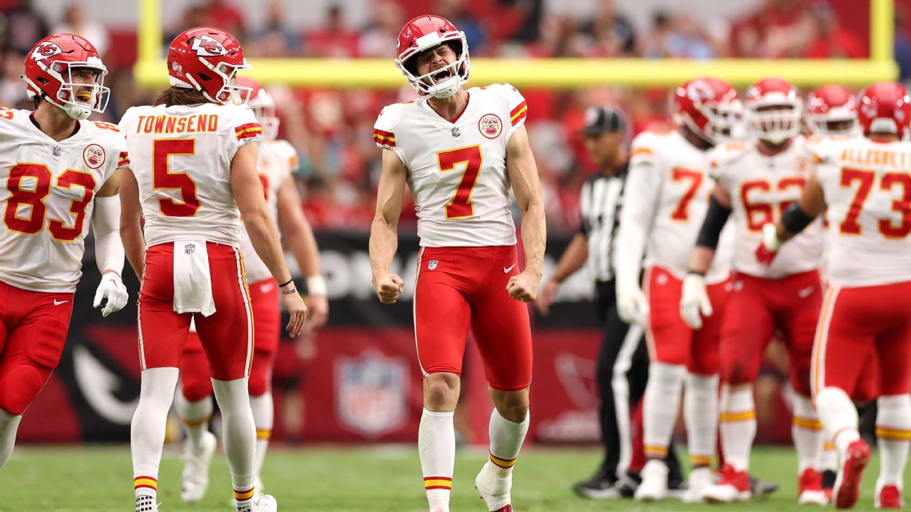 Kansas City Chiefs kicker Harrison Butker, Los Angeles Chargers ...