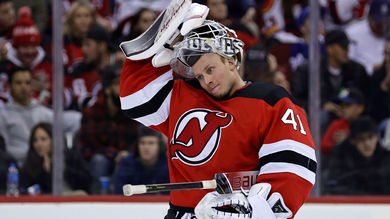 Devils' team record-tying 13-game run ends in 2-1 loss to Maple Leafs ...