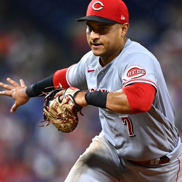 Reports: Twins add IF depth, bring on Solano | The Game Nashville