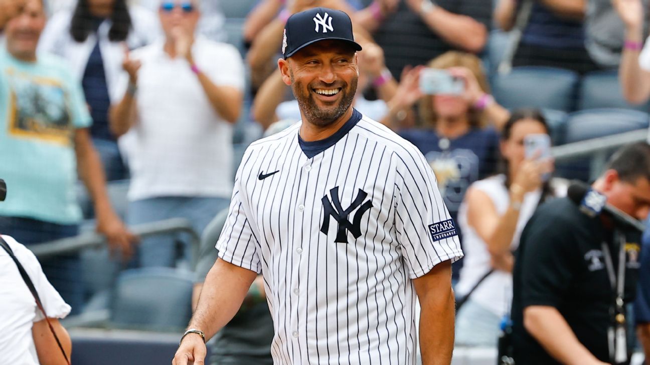 Derek Jeter back as Yankees honor '98 team at Old-Timers' Day - ABC7 New York