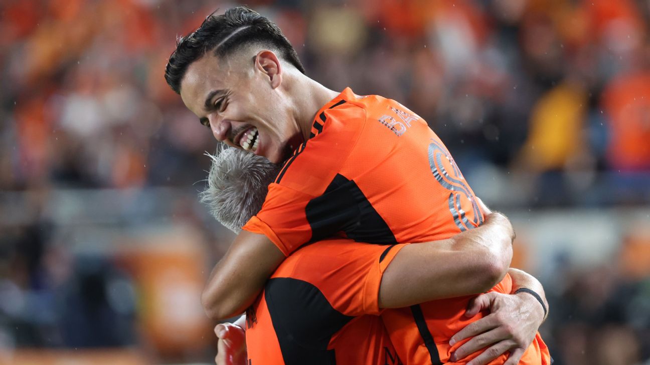 Houston Dynamo edge RSL to open first-round series - ABC13 Houston