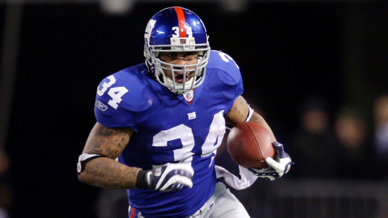 Ex-NFL running back Derrick Ward arrested on suspicion of robbery ...