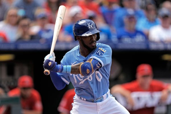 Mariners acquire utility player Taylor from Royals | The Game Nashville