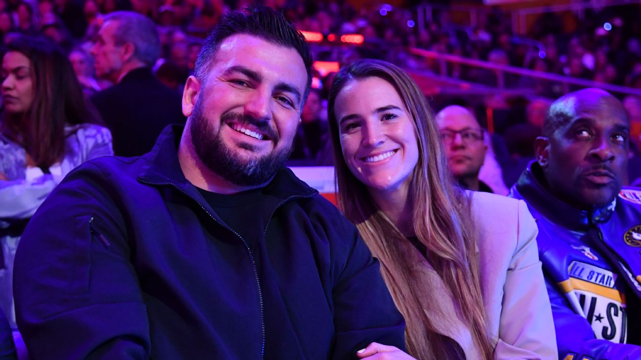 Liberty star Sabrina Ionescu gets married to Raiders' Hroniss Grasu ...