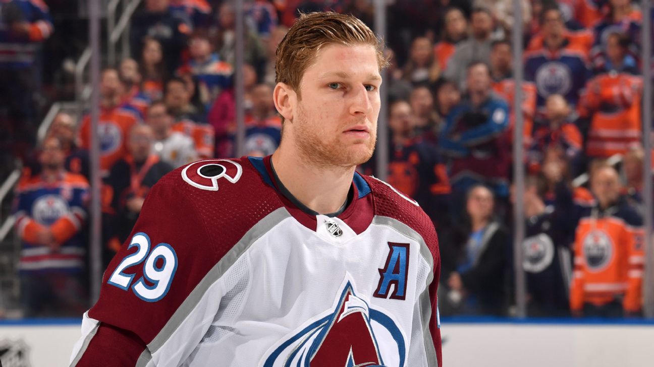 Avs' MacKinnon wins Hart, Lindsay awards as NHL's top player - ABC7 Chicago