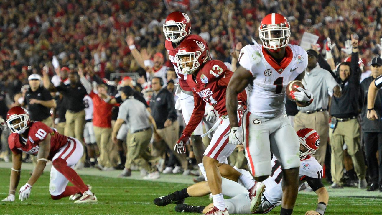 Classic matchups and wild bowls between college football's new ...