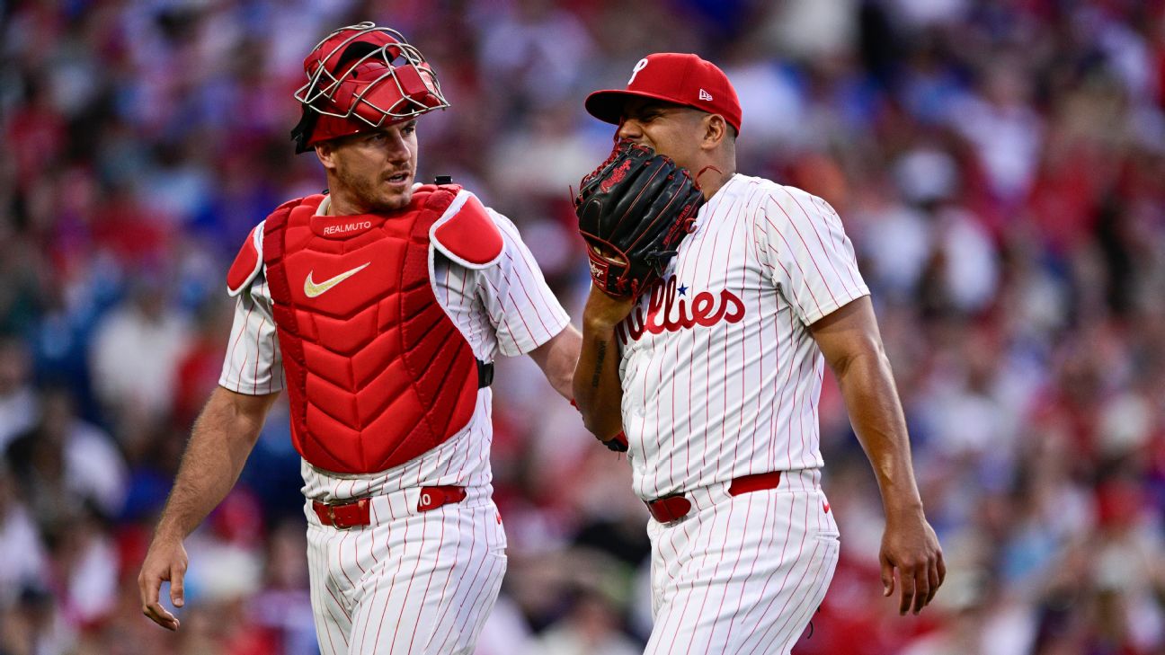 Phillies' Ranger Suarez hit by liner, exits with bruised hand - 6abc ...