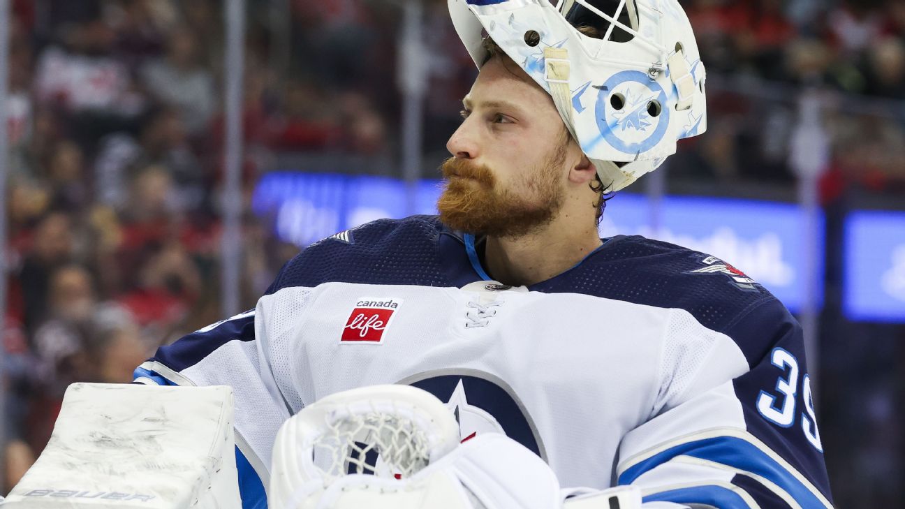 Sharks acquire goalie Laurent Brossoit in trade with Blackhawks - ABC7 ...
