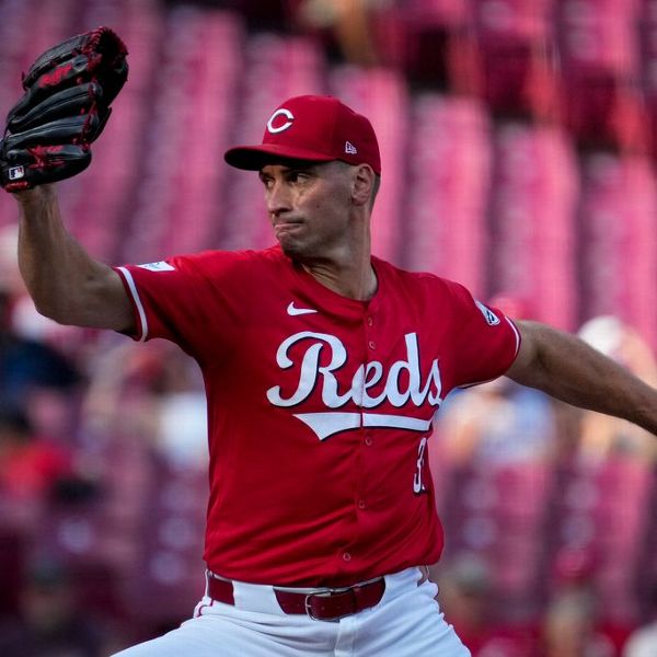 Brent Suter, Angels finalize 1-year, $1.25 million contract - ABC7 Los ...
