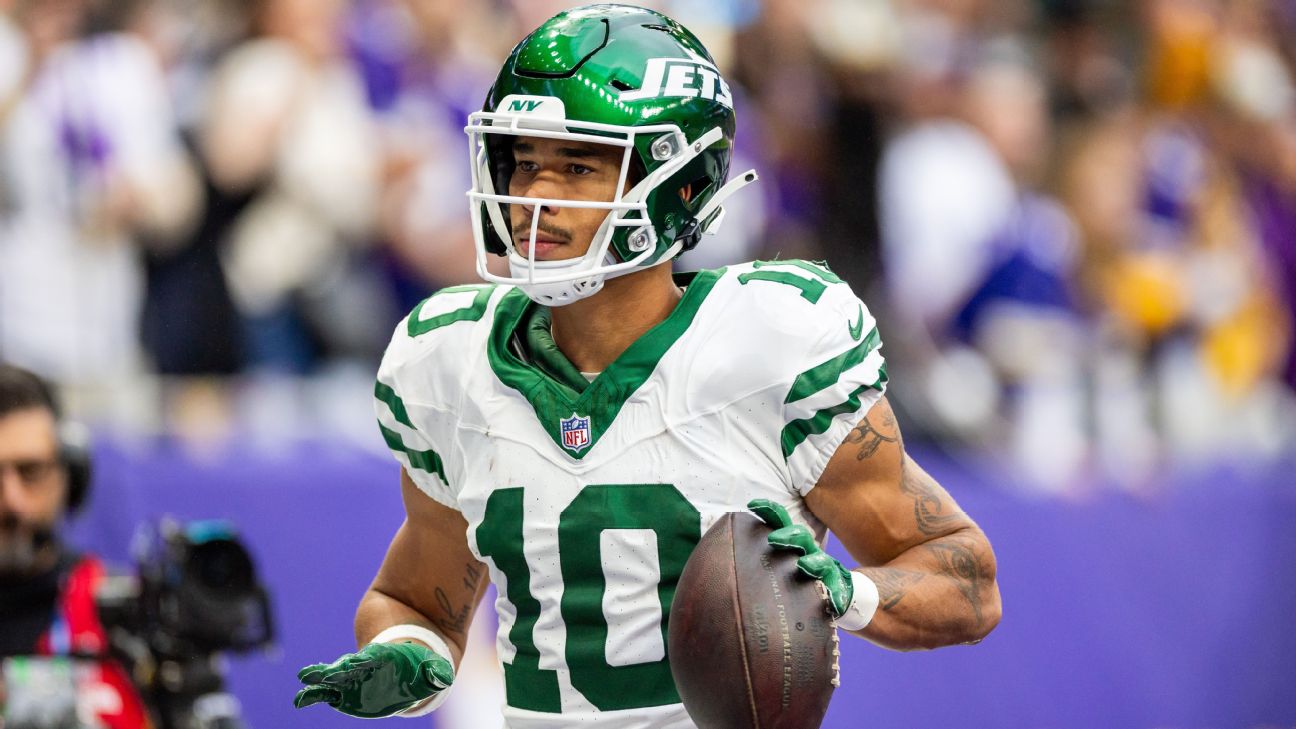 Sources: Jets' Allen Lazard takes pay cut to $2.25M base salary - ABC7 ...