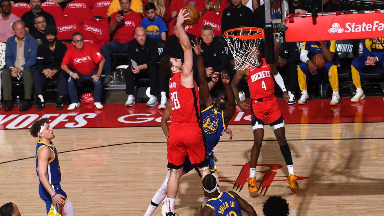 Alperen Sengun posterizes Draymond Green early in Warriors-Rockets ...
