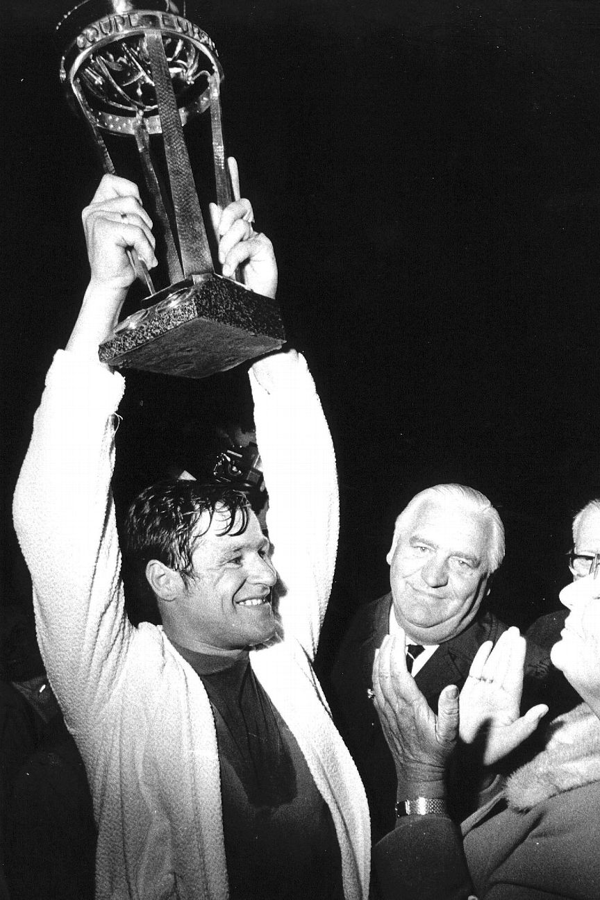 Nederlands voetbalicoon Rinus Israel op 83-jarige leeftijd overleden - ESPN