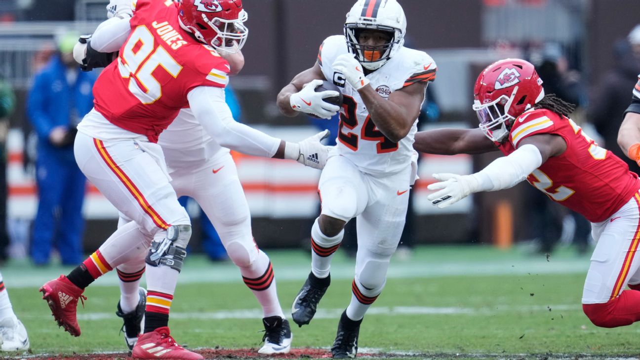 Source: RB Nick Chubb signs 1-year, $2.5M deal with Texans - ABC13 Houston