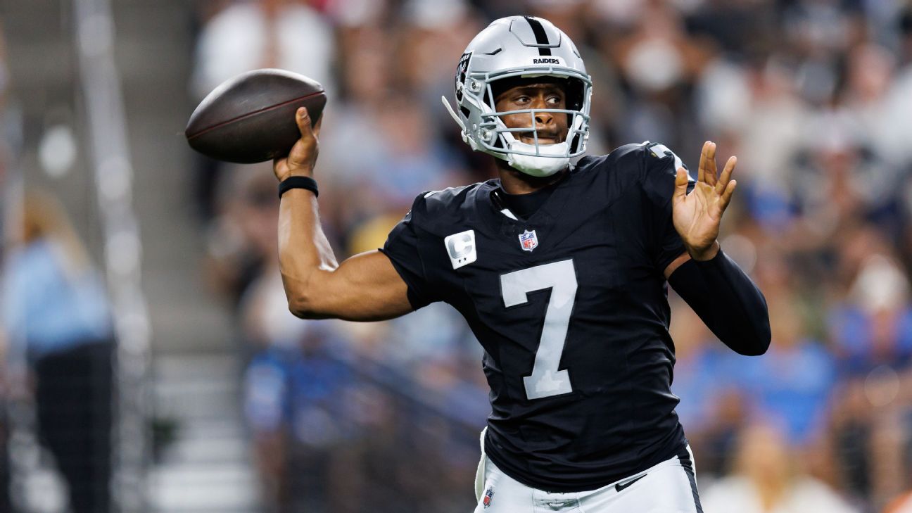 Raiders QB Geno Smith's aggressive throwing leads to 3 INTs - ABC7 Los ...
