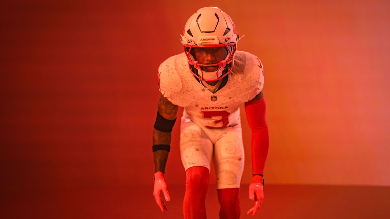 NFL Week 4 uniforms: Cardinals, Dolphins debut Rivalry uniforms - ABC11 ...