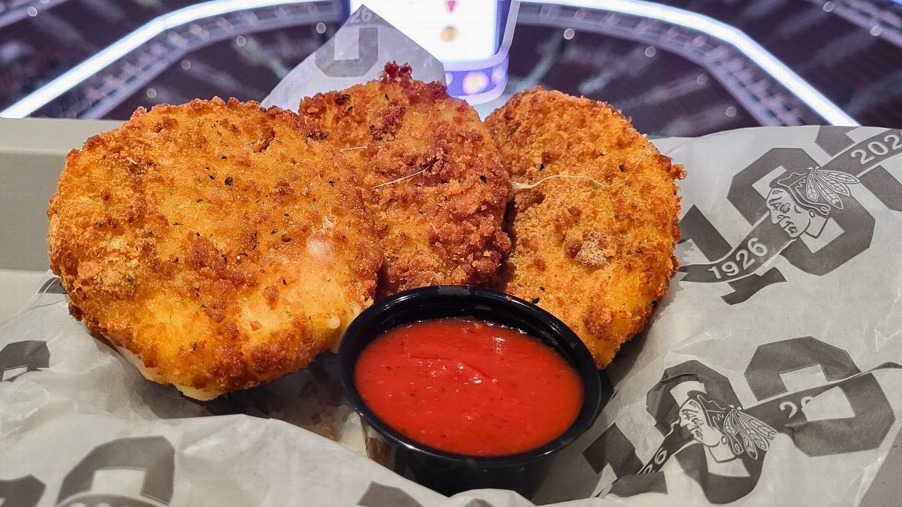 Blackhawks' mozzarella pucks top new NHL, NBA arena food - ABC7 Los Angeles