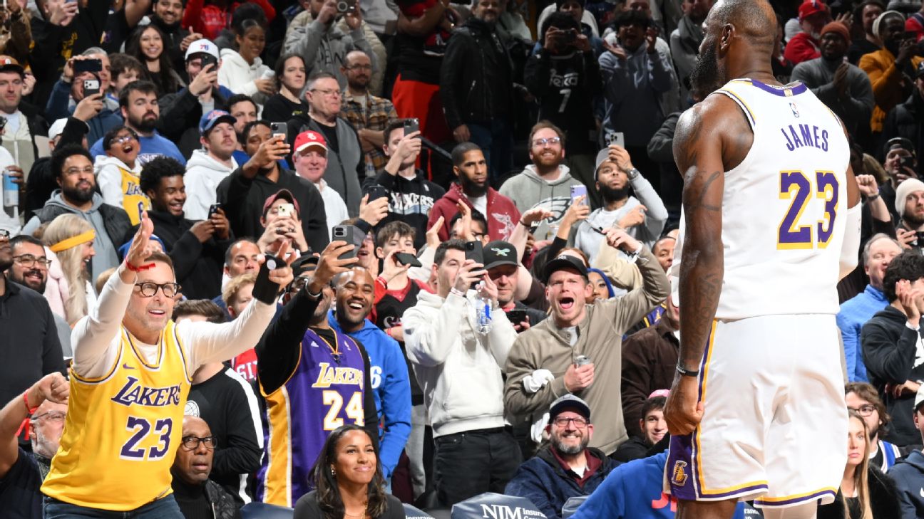 LeBron James' 10 straight points in fourth pace Lakers' win - 6abc ...