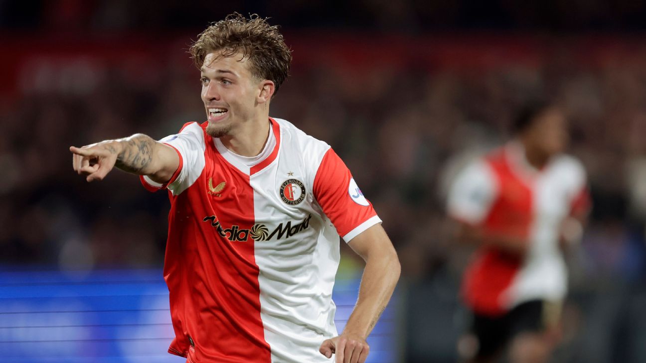 Gemist: Valente baalt van ontbreken F-side bij Ajax - Feyenoord: "Ik
