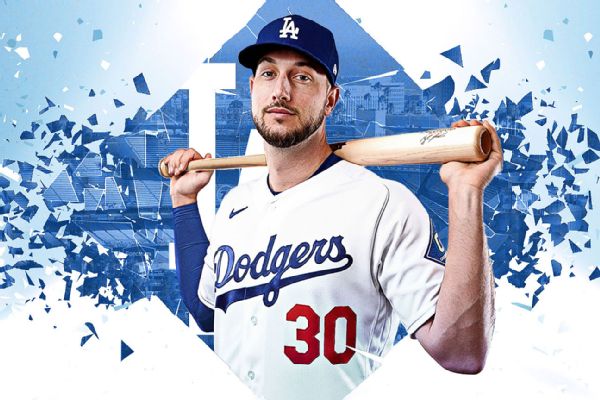 Sources: Kyle Tucker, Dodgers agree to 4-year, $240M deal - ESPN