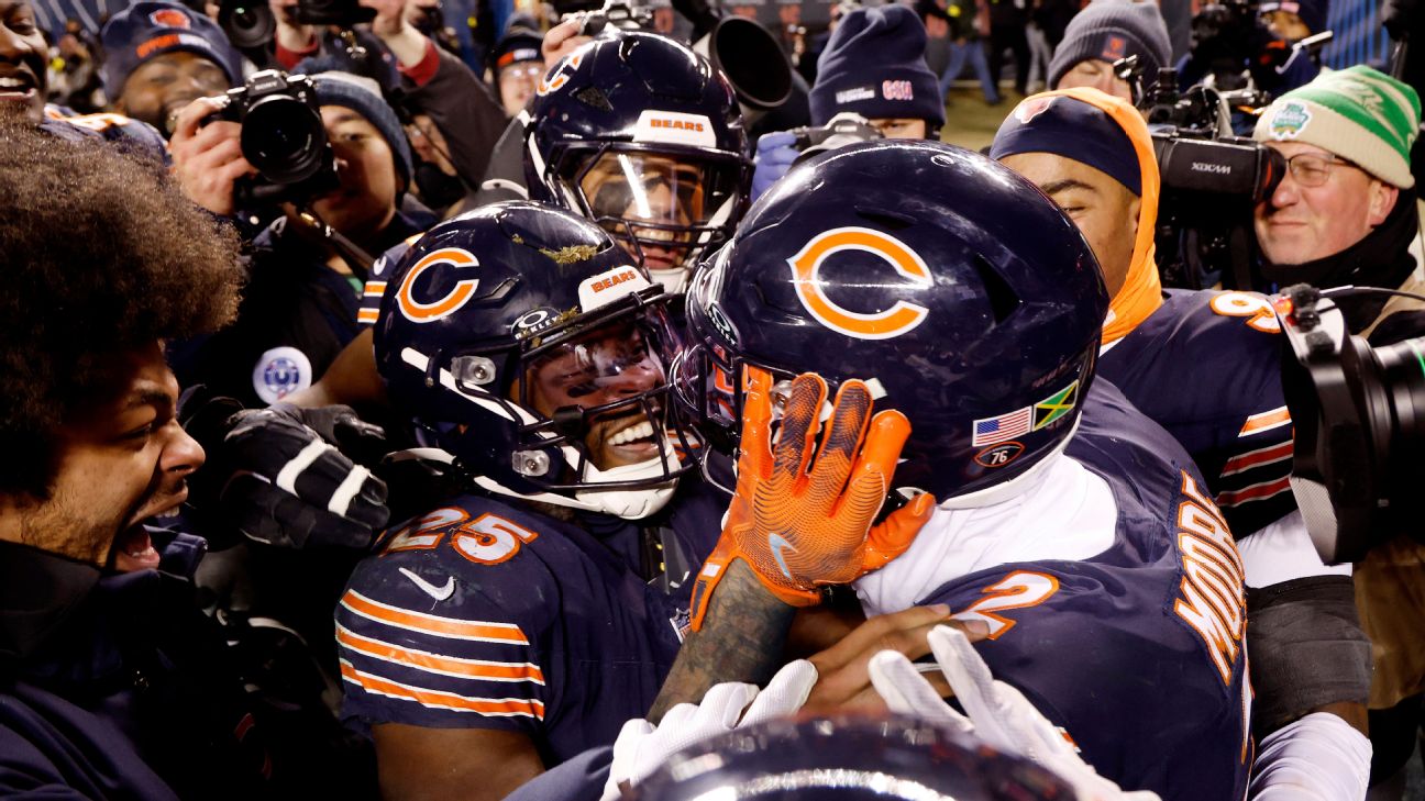 With Packers' loss, Bears clinch first NFC North title since 2018 - ABC7 Chicago