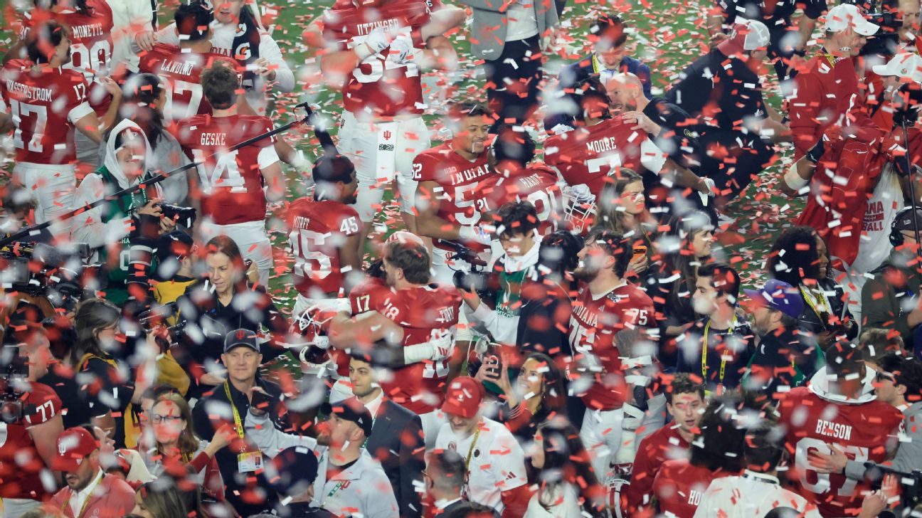 Undefeated college football champions: Indiana, Alabama, more - ABC7 ...