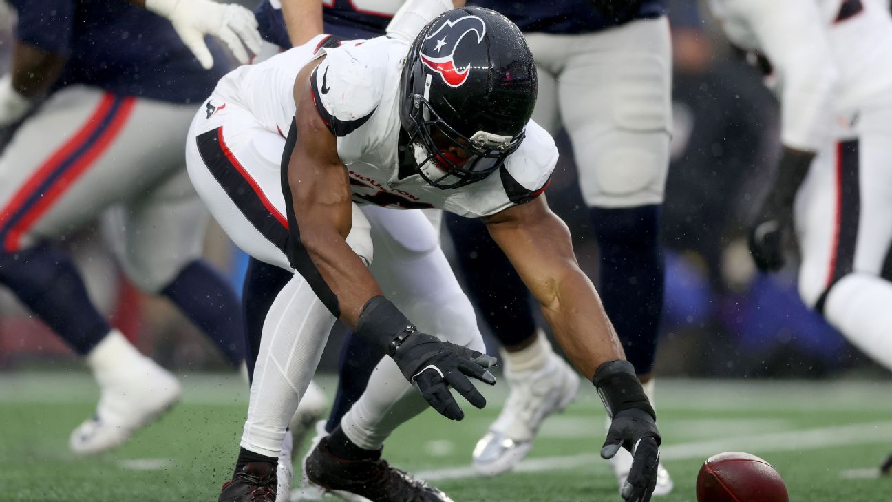 Danielle Hunter, Texans agree to 1-year, $40M deal, source says - ABC13 ...